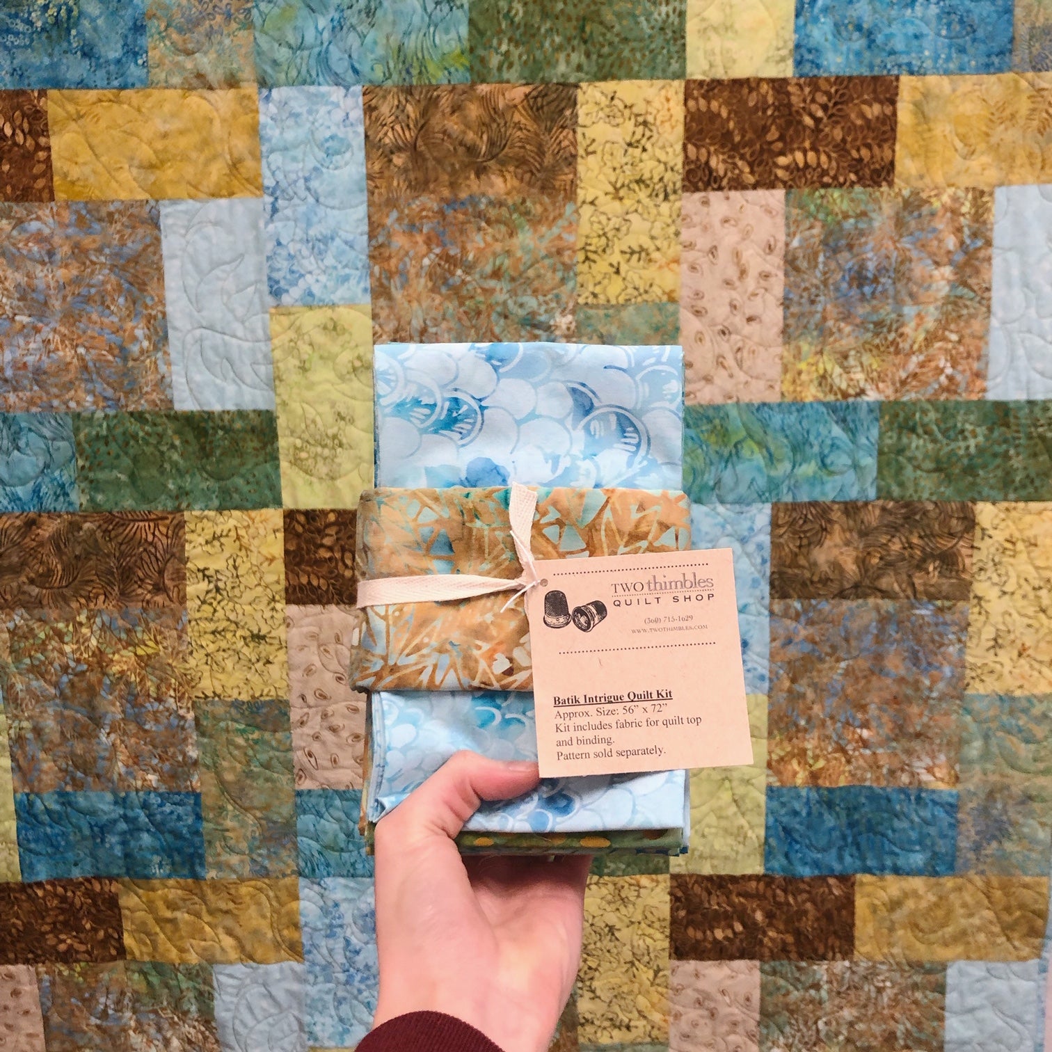 Batik Quilts 🍰 LAYER CAKE 22 🍰 | Batik Flowers | QUILT PATTERN